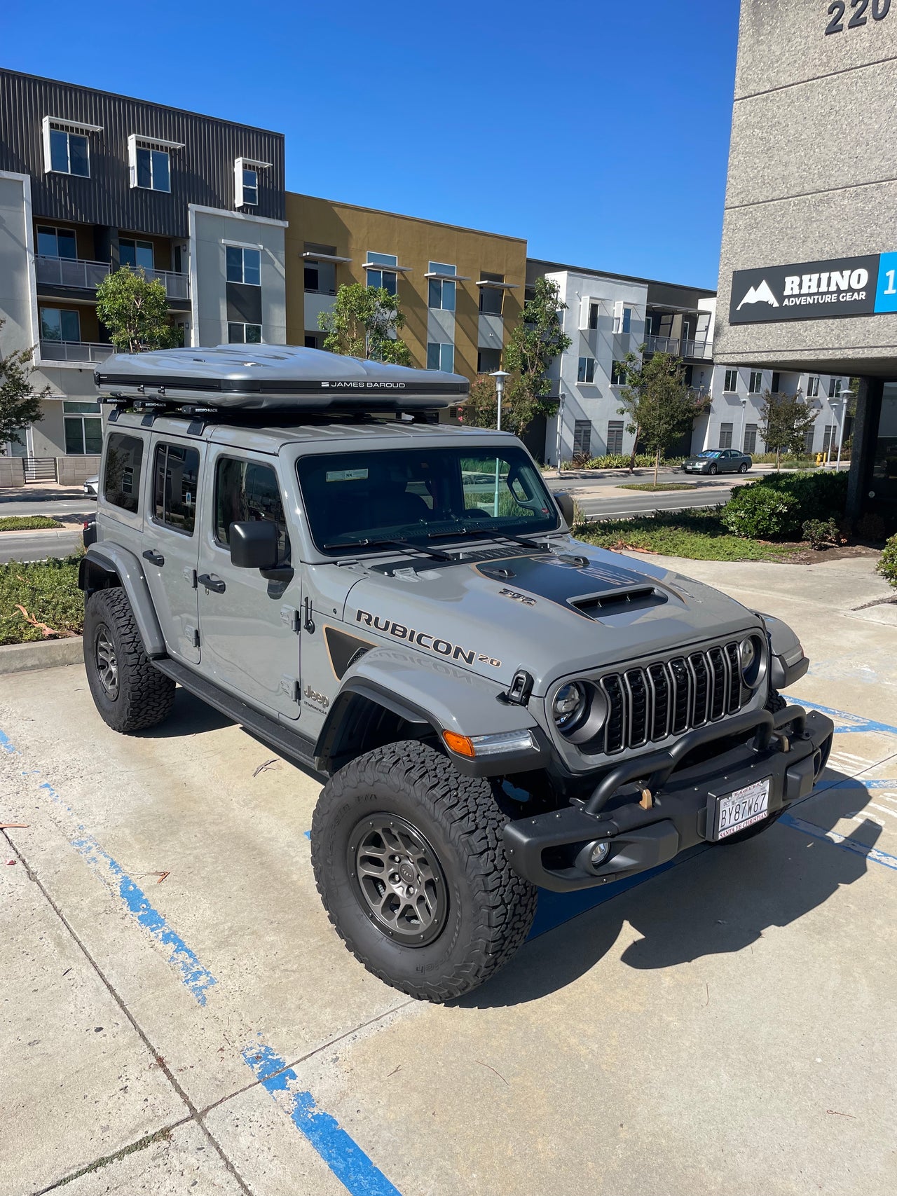 JAMES BAROUD Odyssey Roof Top Tent