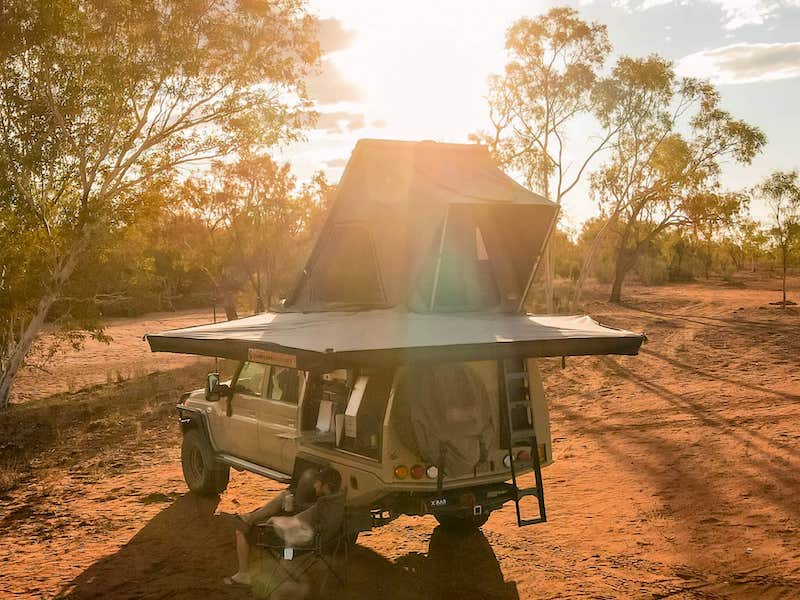 Camp King Protector Series Freestanding 270° Awning