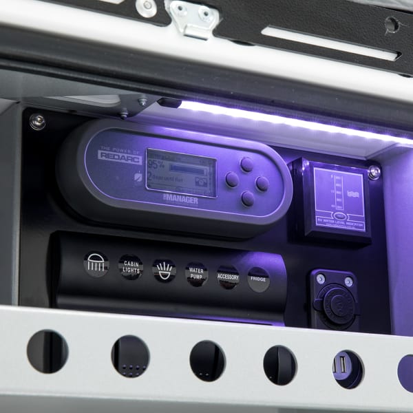 REDARC Manager30 with Classic Display – Rhino Adventure Gear